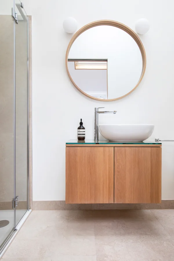 Contemporary makeover at 102 Effra Parade - Solus