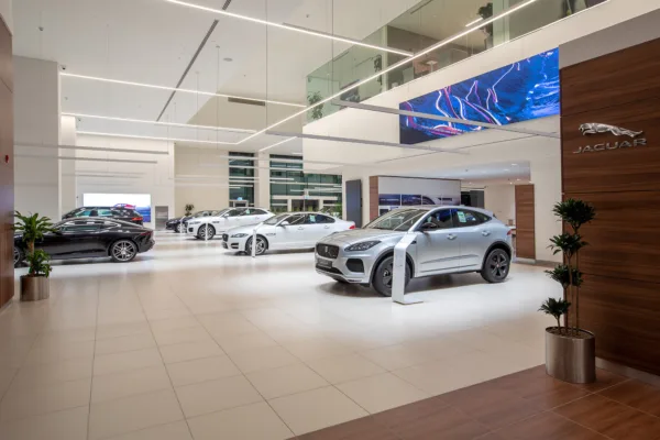 World’s biggest multi-level JLR showroom is launched in Lusail, Qatar ...