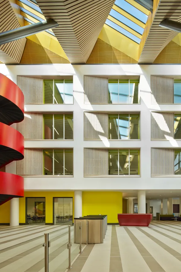 Award-winning contemporary atrium at Lewisham Southwark College - Solus